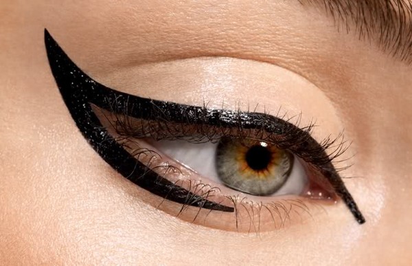 11 Fabulous Cat Eye Makeup Trends