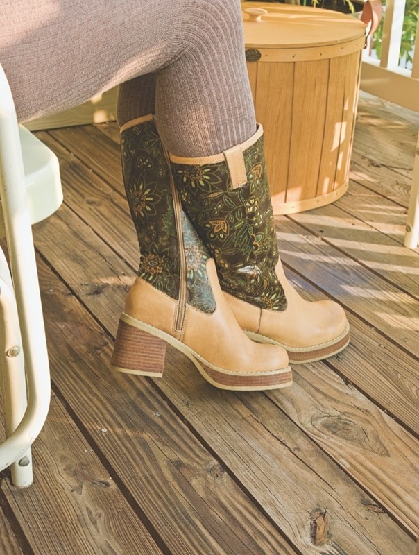 18 Crafty DIY Boot Makeovers