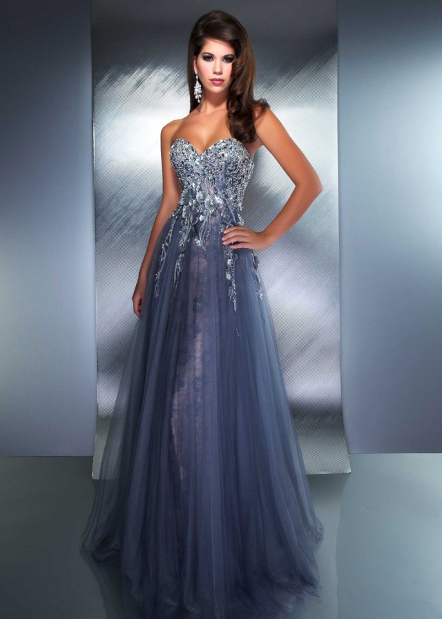 Be A Queen At Your Prom Night