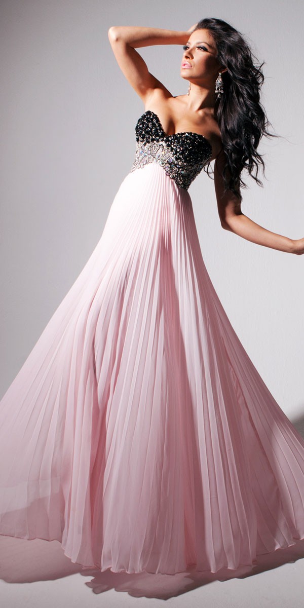 16 Glamorous Dresses For Your Next Special Event