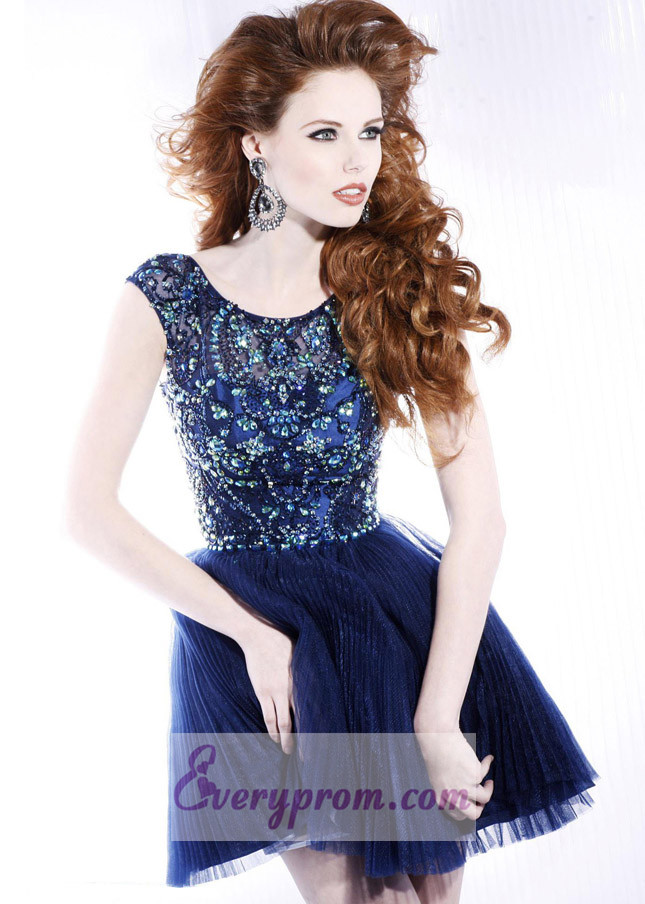 15 Perfect Prom Dresses