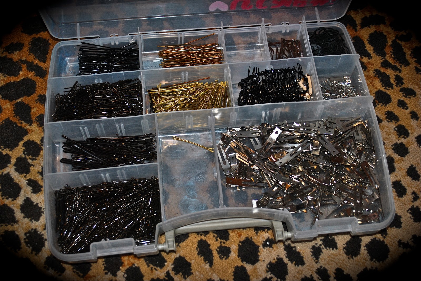 10 Wonderful Bobby Pin Storage Ideas